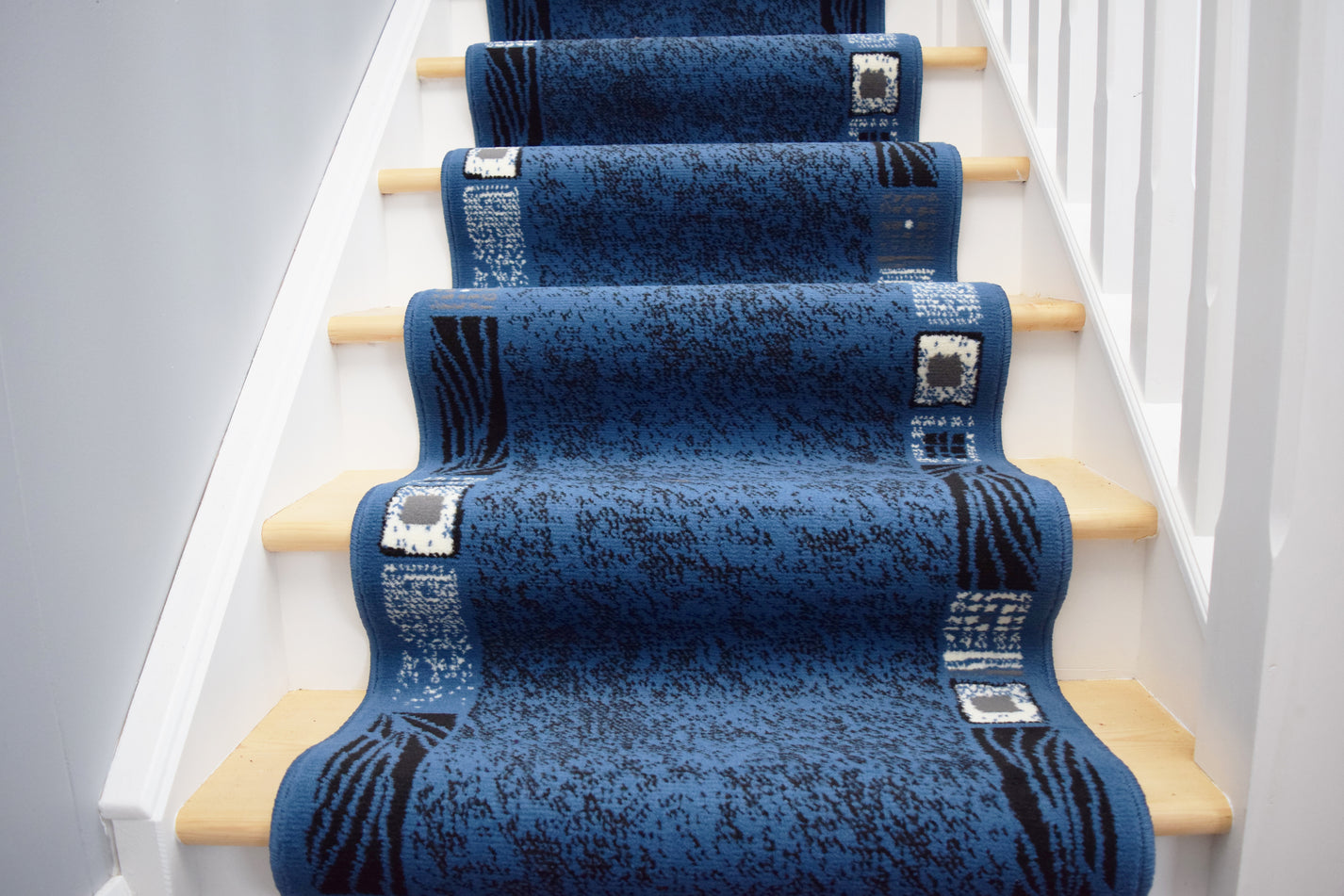 Made To Measure Luna Border - Blue – SuperRugStore